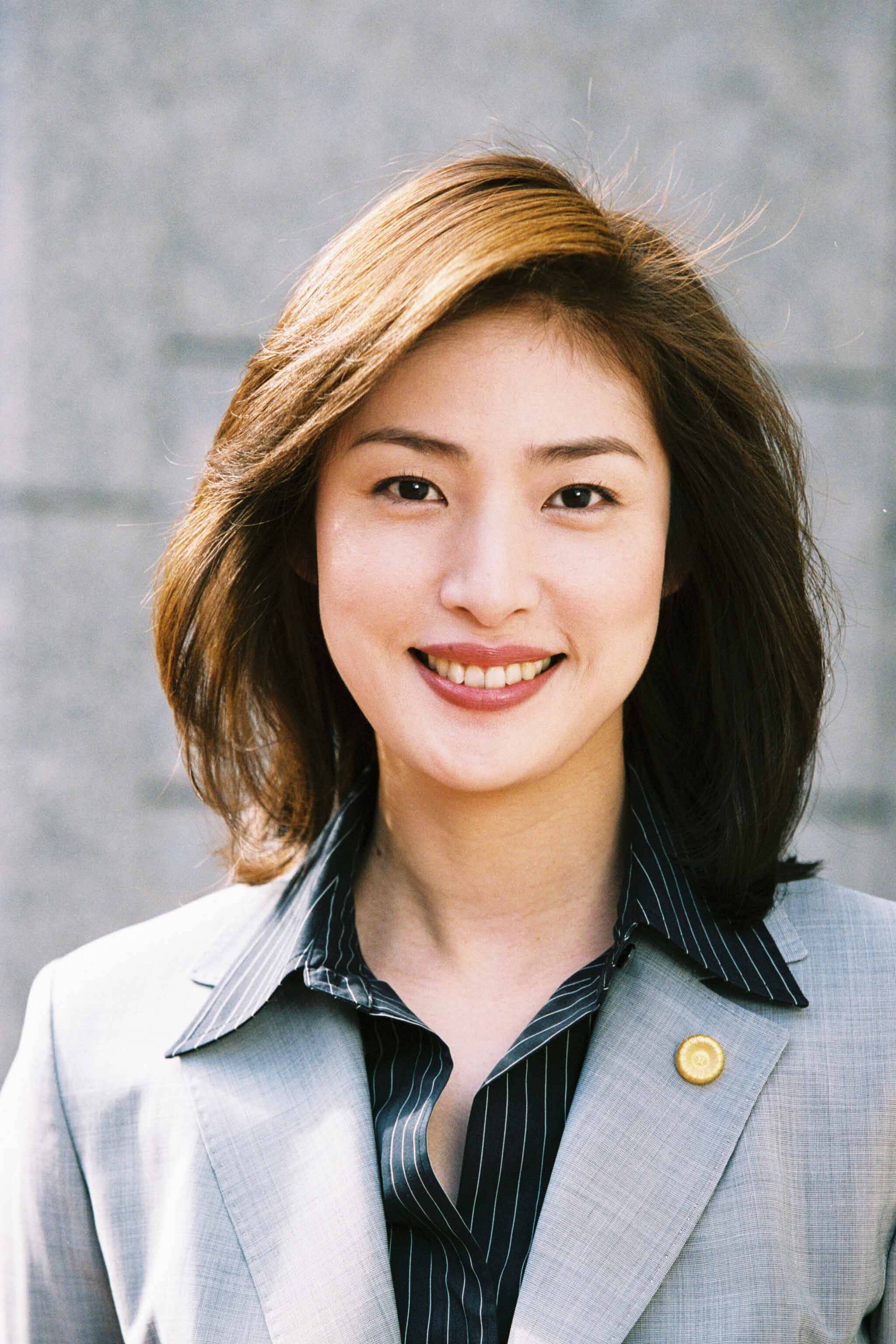 Which female celebrities are "cool" to women? | tokyohive