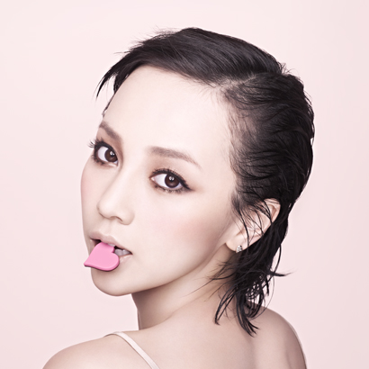 Check out ICONIQ performing "LADIES" at the Girls Award! | tokyohive