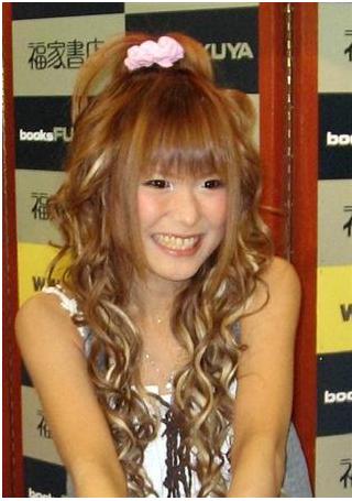 Competitive eater Gal Sone marries a TV director | tokyohive