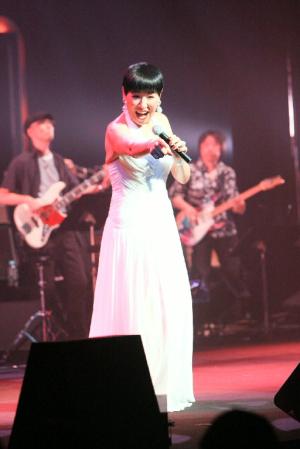 Wada Akiko to sing a drama theme song for the first time in 15 years ...