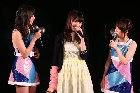 AKB48's Iriyama Anna appears at the theater for the first time since ...
